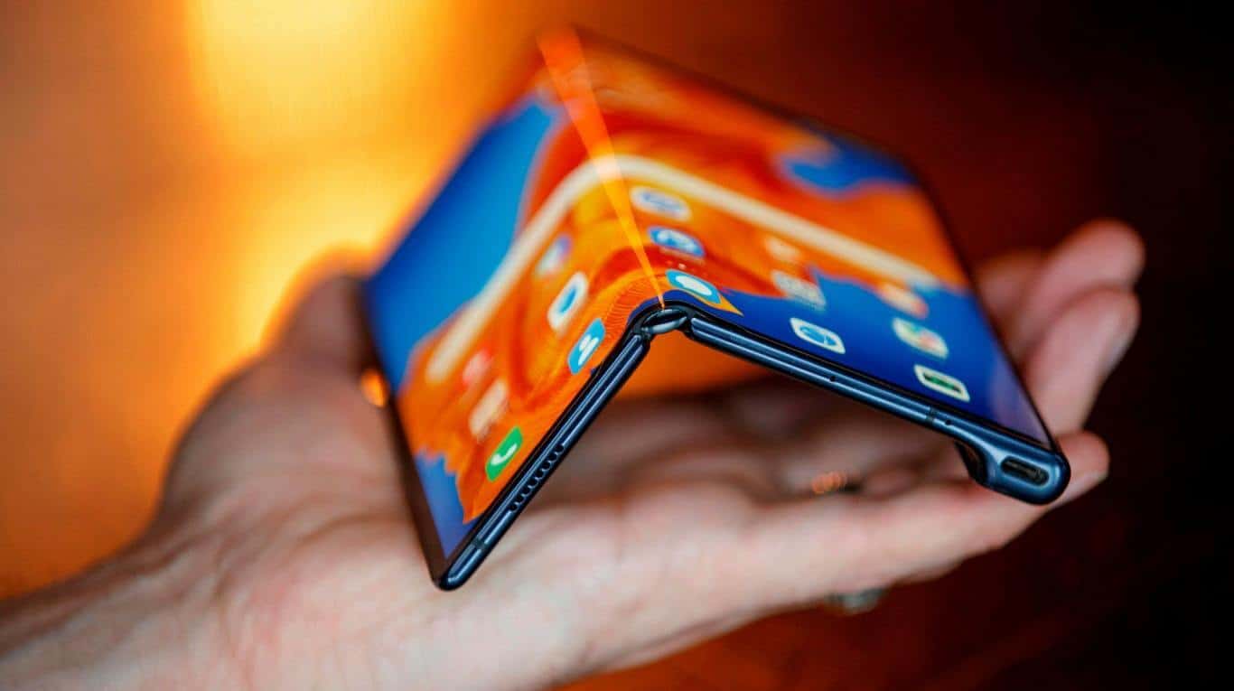 Huawei Mate Xs with 8GB RAM, quad 40MP cameras goes on sale!